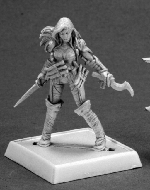 Reaper Pathfinder 60092 Cleric of Calistria - snmstuff.co.uk