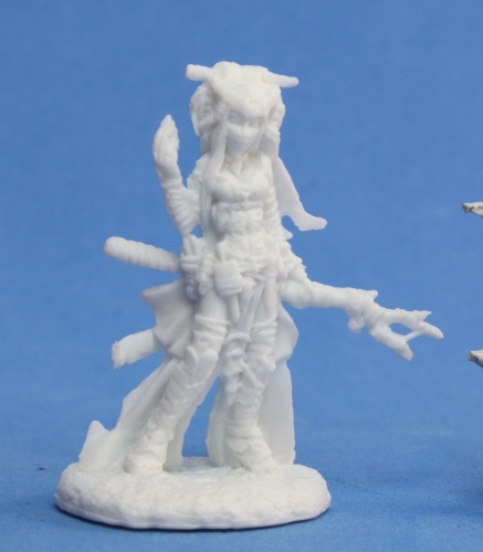 Reaper Bones Pathfinder Feiya, Iconic Witch - snmstuff.co.uk